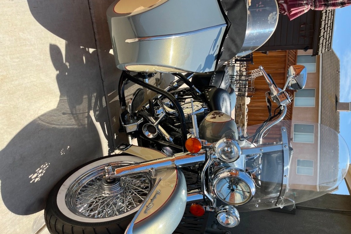 1997 Harley Davidson Heritage Softail Classic FLSTC in Patterson, CA